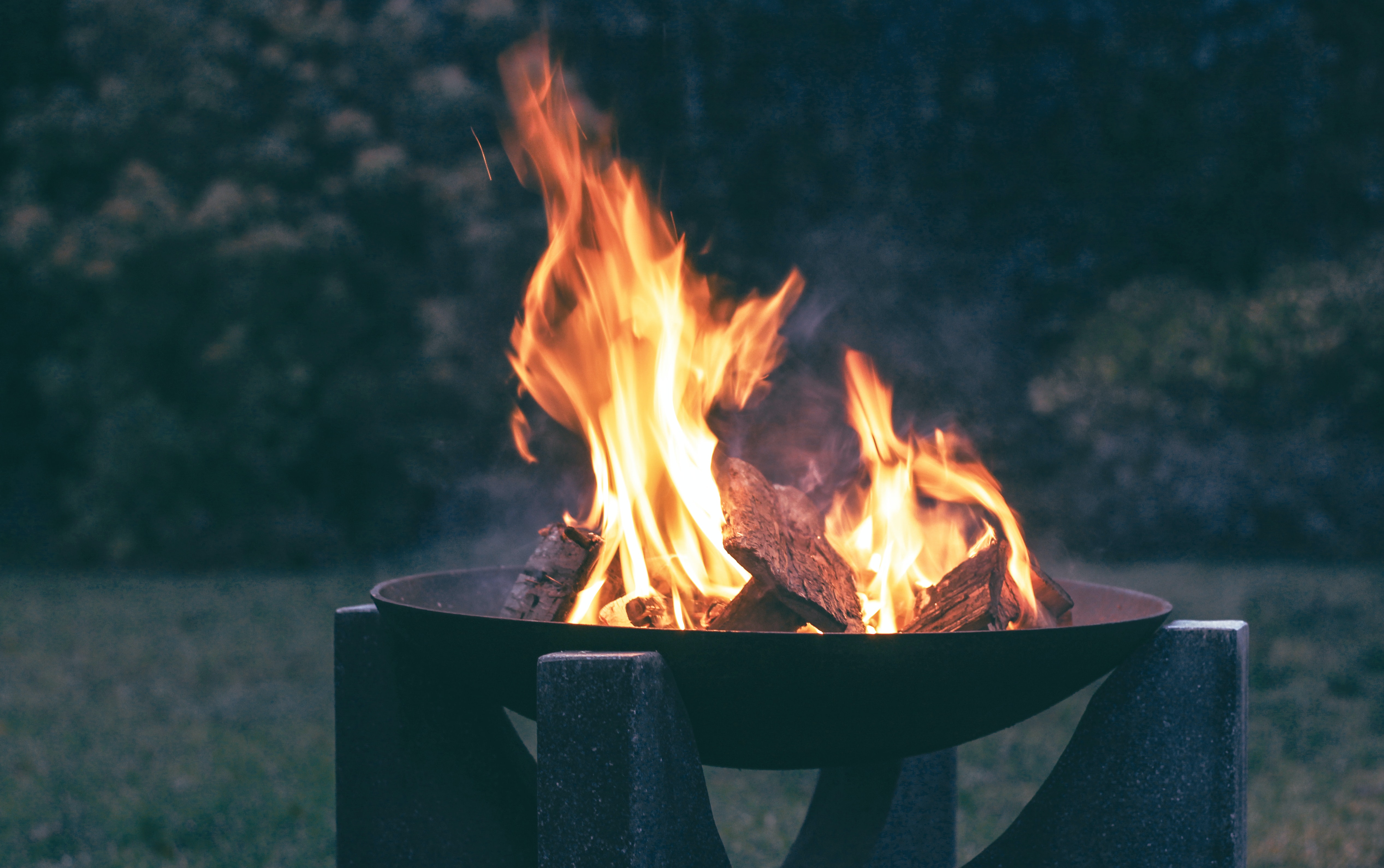 Drop-in and bookable fire pits at parks